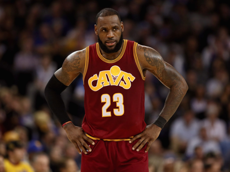 Tiểu sử LeBron James - Cầu Thủ Bóng Rổ Chuyên Nghiệp Người Mỹ